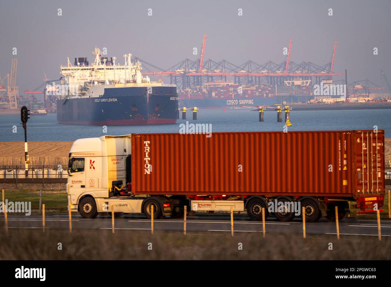 LNG tanker Rudolf Samoylovich, for liquid natural gas in the seaport of ...