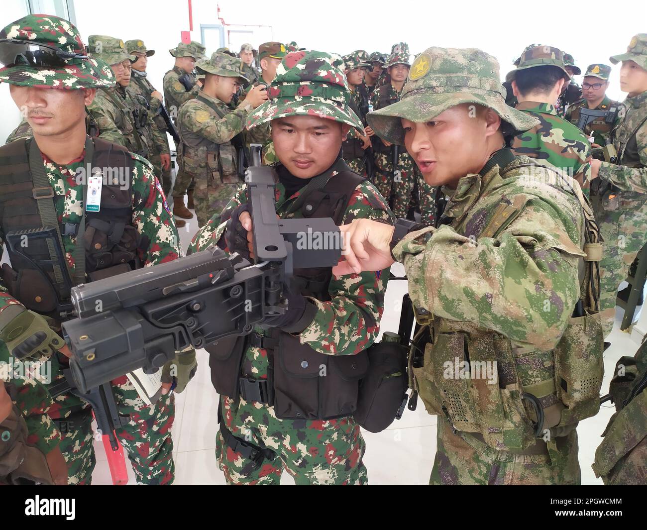 Kampong Chhnang. 24th Mar, 2023. Cambodian and Chinese soldiers ...