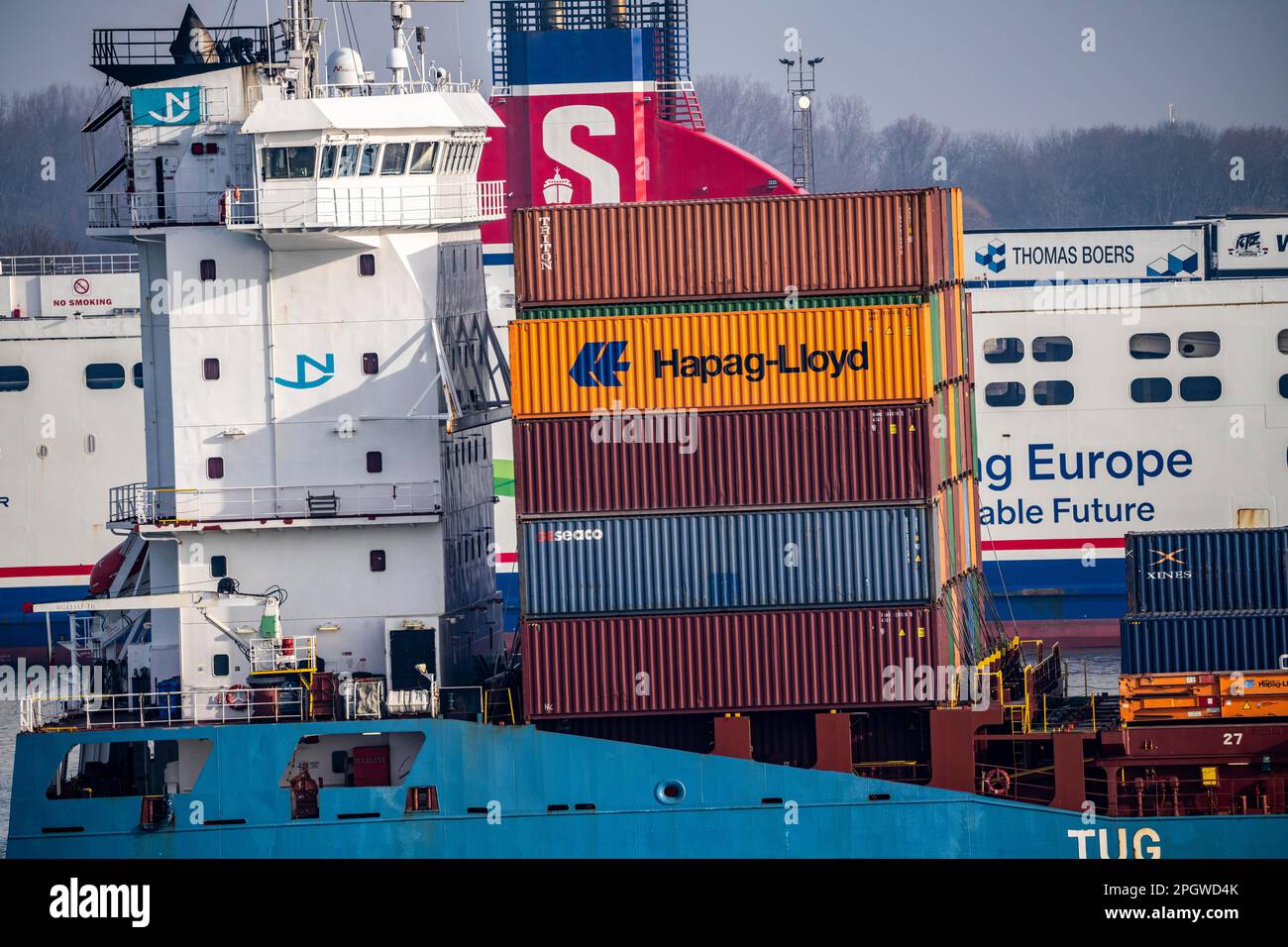 Container cargo ship Nordic Hamburg, BG Freight Line, on the Nieuwe ...