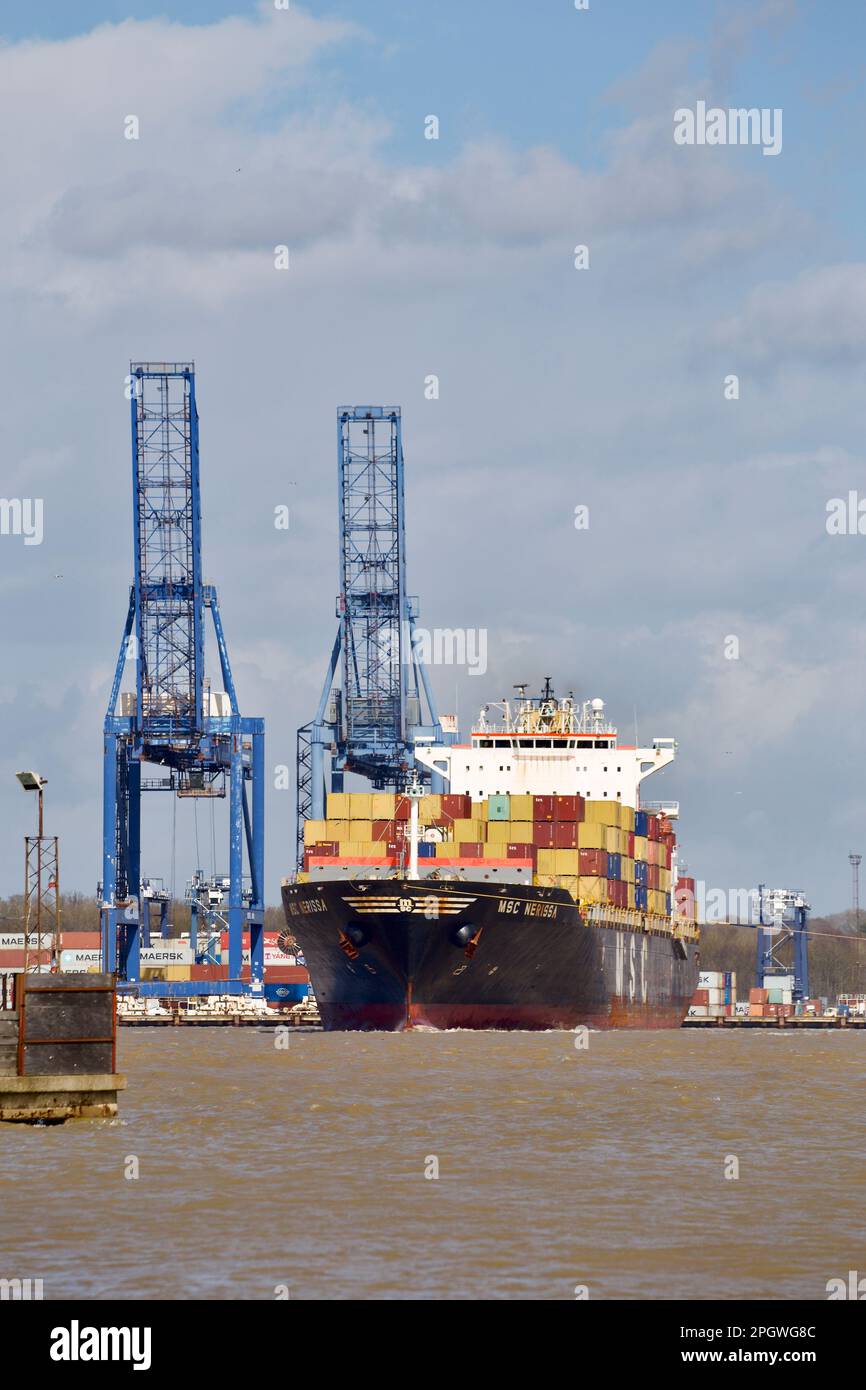 Container ship MSC Nerissa docking at the Port of Felixstowe, Suffolk ...