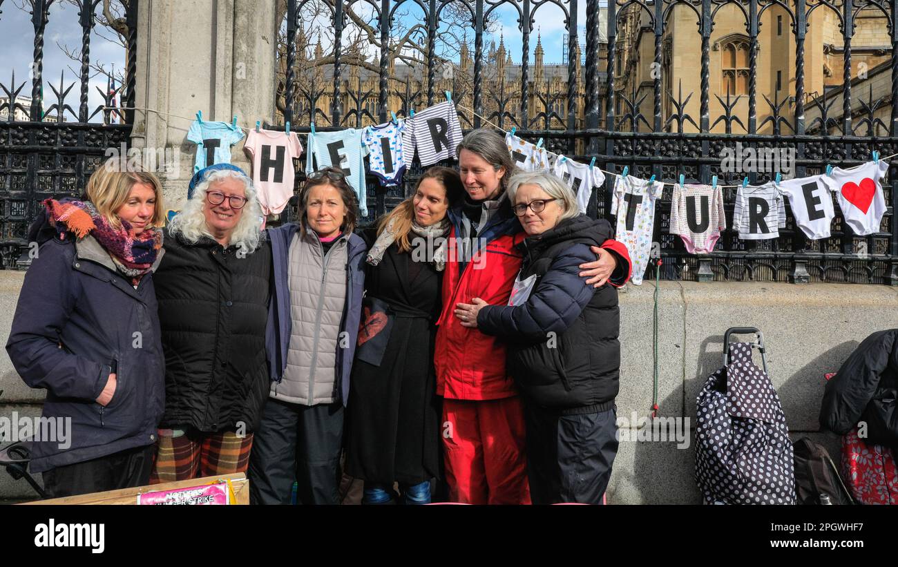Food insecurity children uk hi-res stock photography and images - Alamy