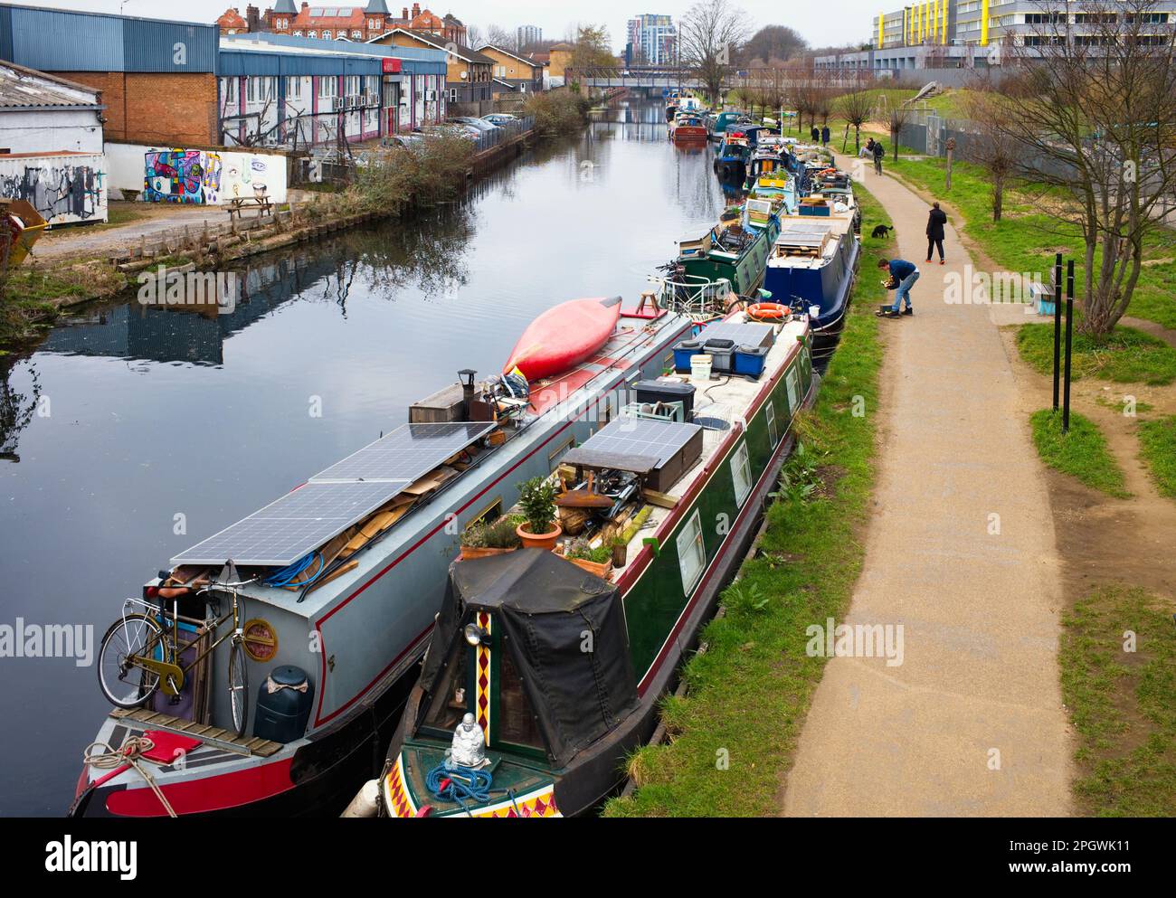 River lee barge hi-res stock photography and images - Alamy