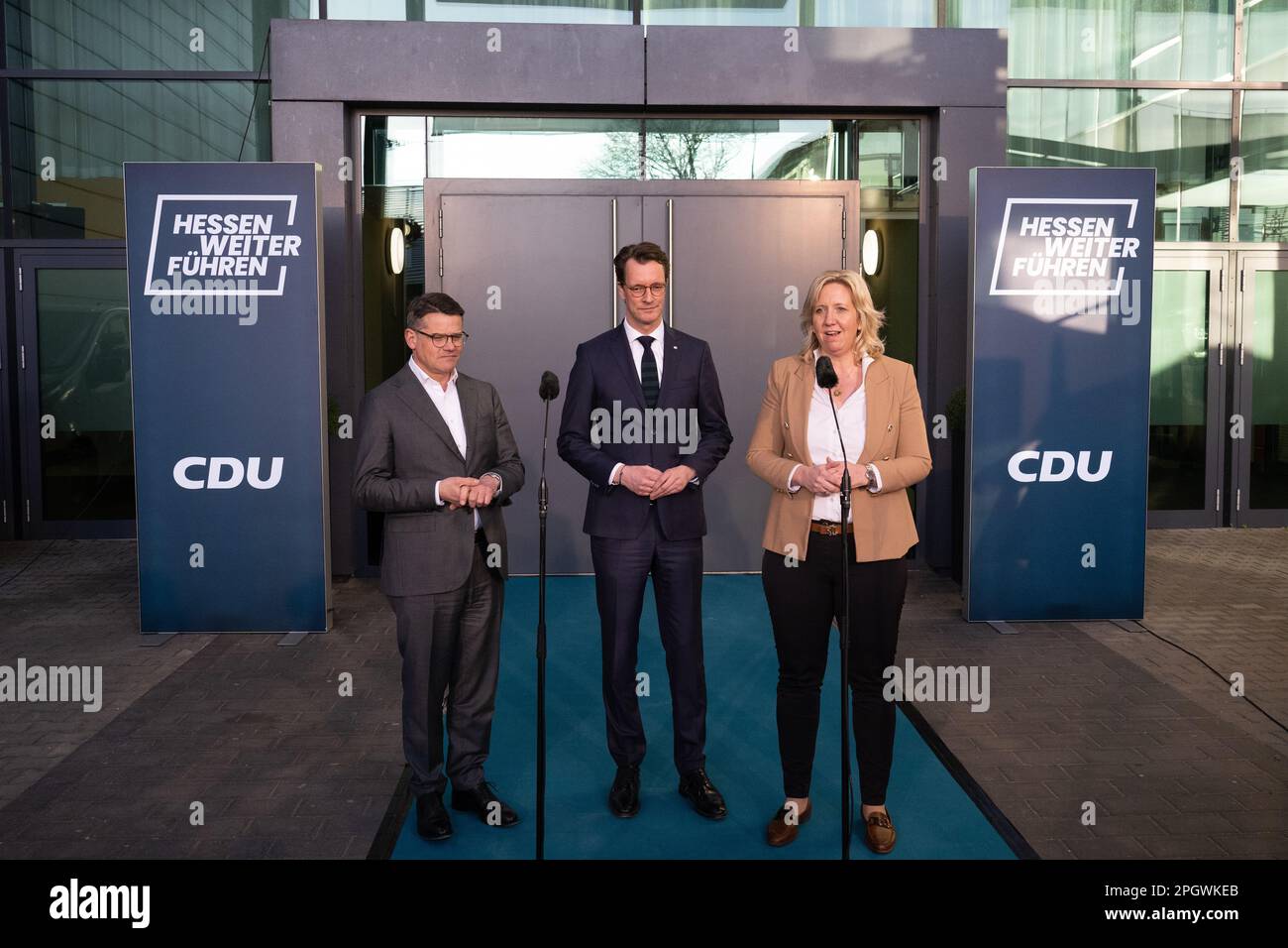 Fulda, Germany. 24th Mar, 2023. Ines Claus (r-l), leader of the CDU ...