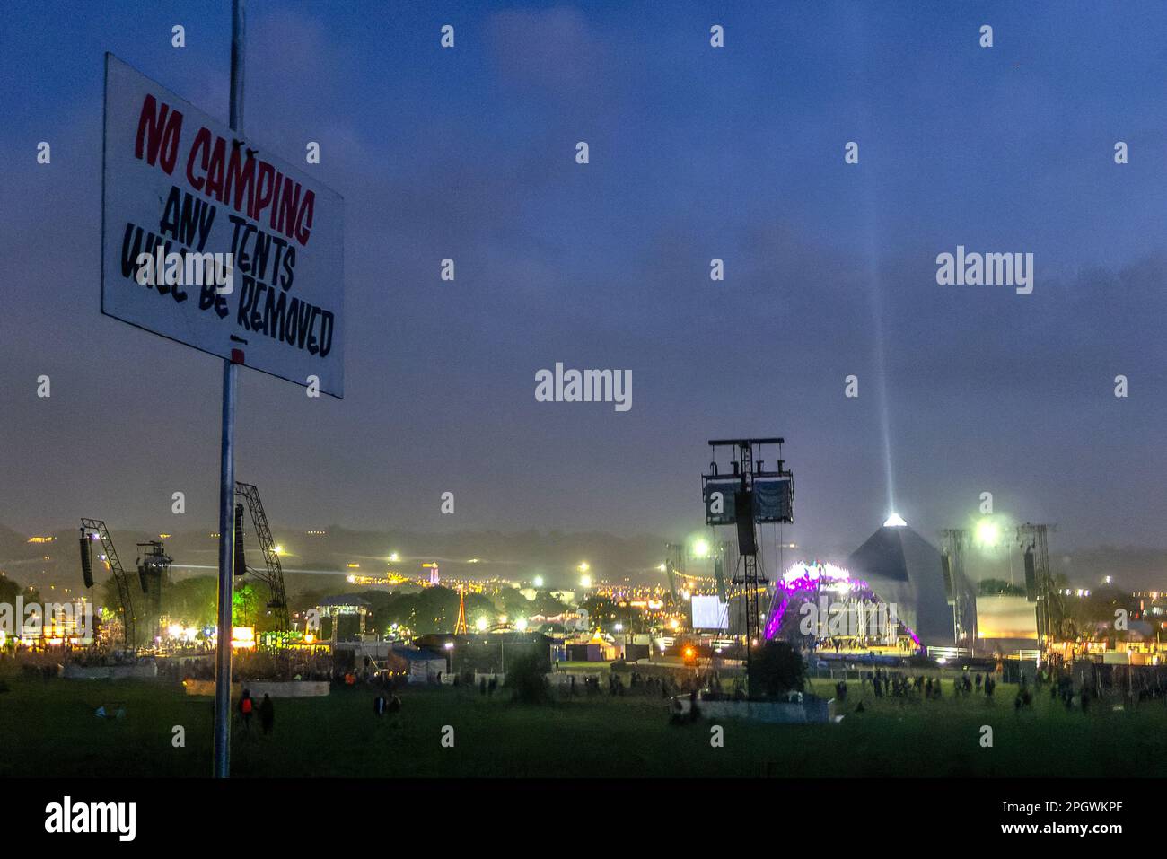 Glastonbury, June 26th 2014: In the crowd at the Pyramid Stage Stock ...