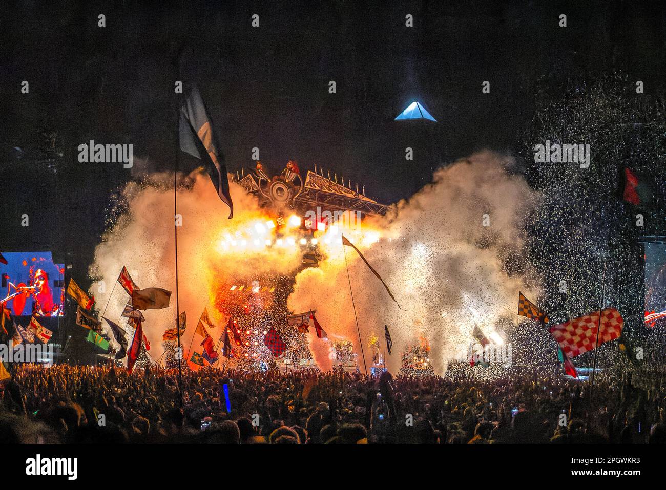 Glastonbury, June 27th 2014: In the crowd at the Pyramid Stage during ...