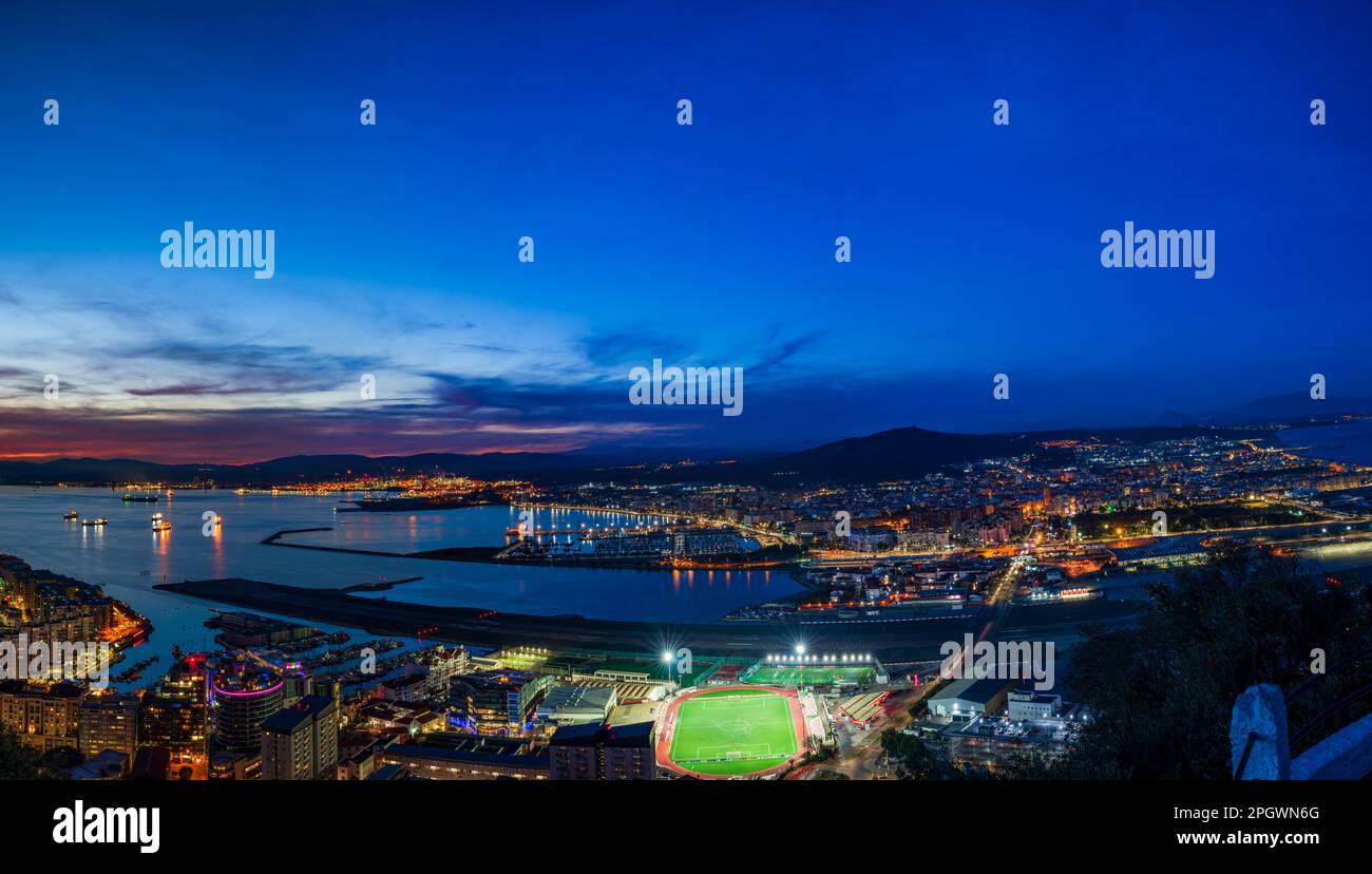 Panorama la linea de hi-res stock photography and images - Alamy