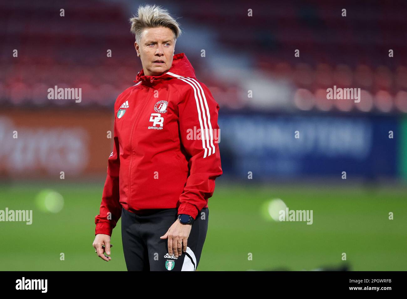 Sandra van tol hi-res stock photography and images - Alamy