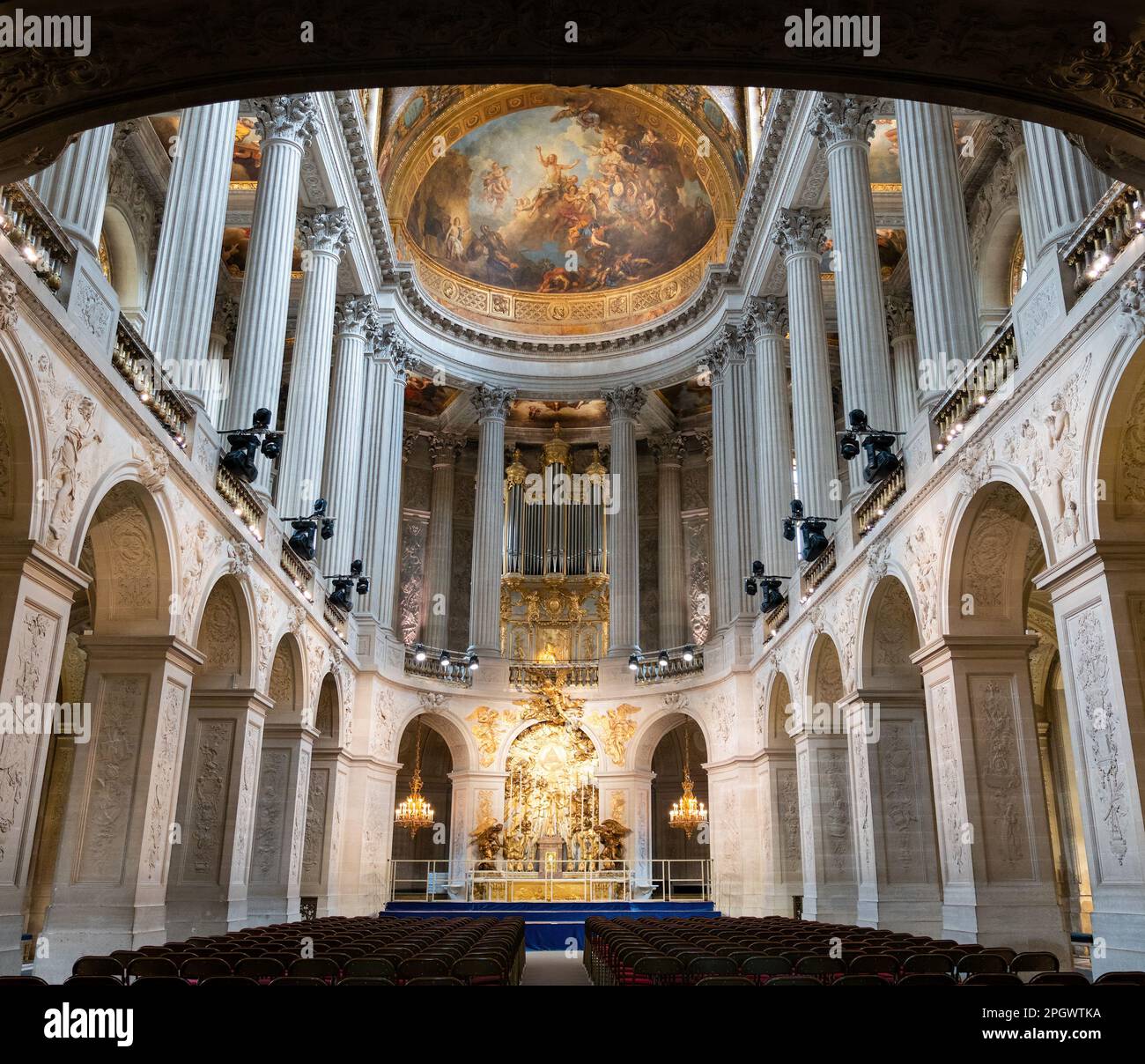 The royal chapel of the Palace of Versailles renovated Stock Photo - Alamy