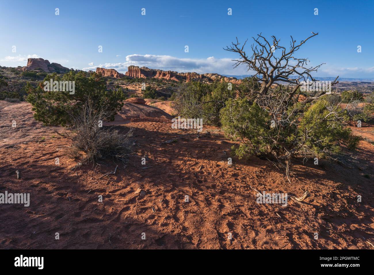 hiking the broken arch trail in arches national park in utah, usa Stock ...