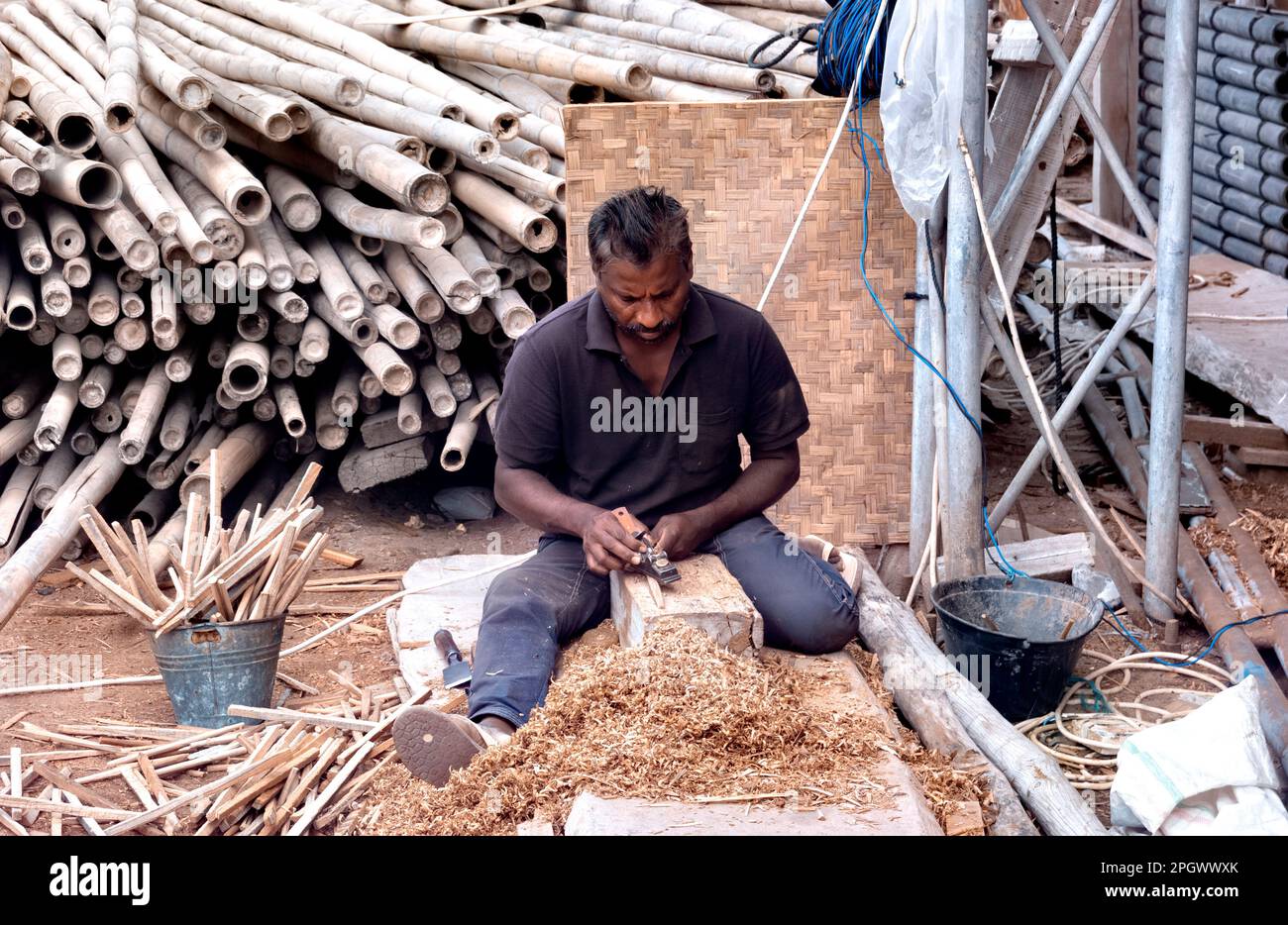 Shipbuilders at the traditional dhow boat factory of Sur, Ash Sharqiyah ...