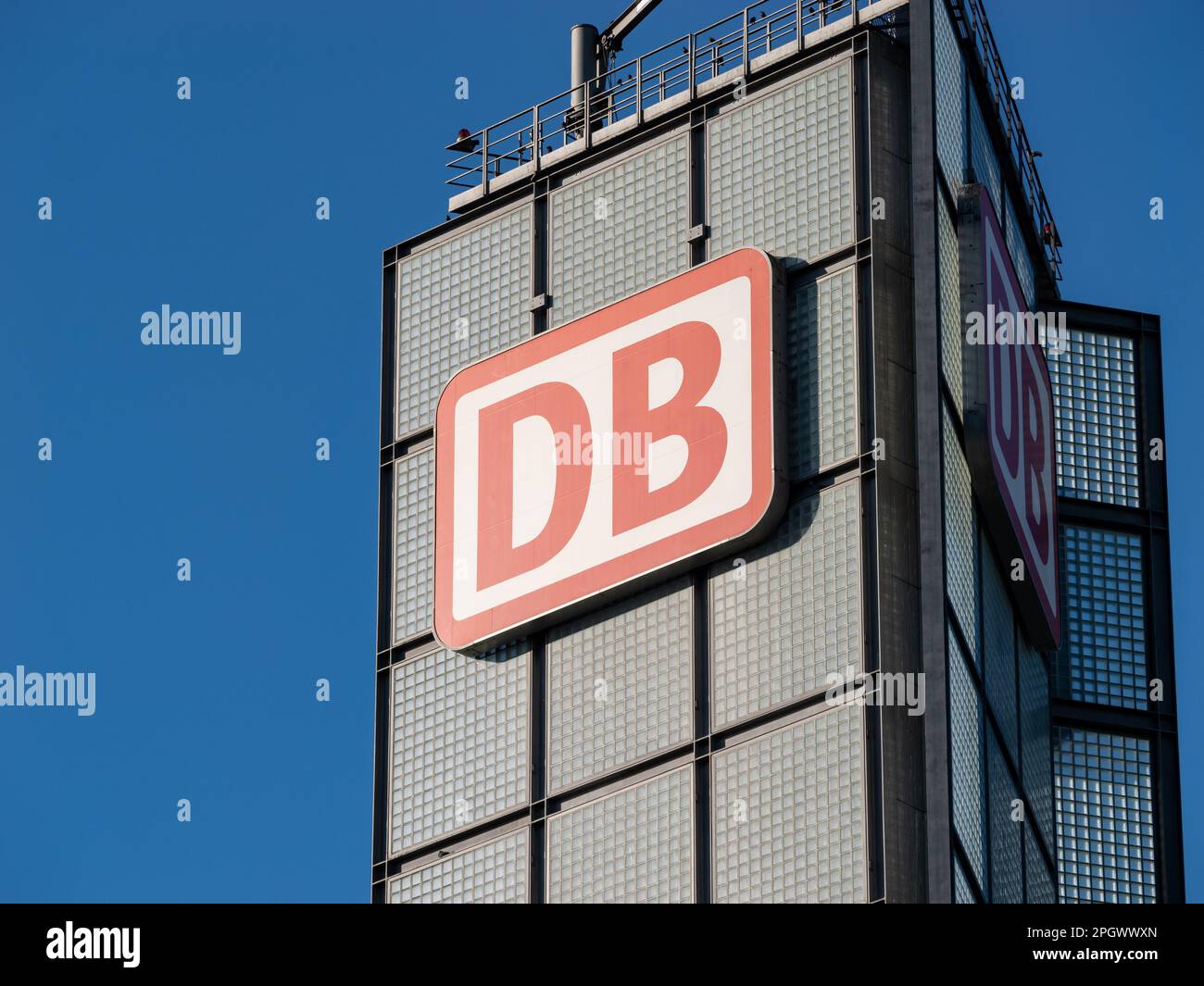 Db logo hi-res stock photography and images - Alamy