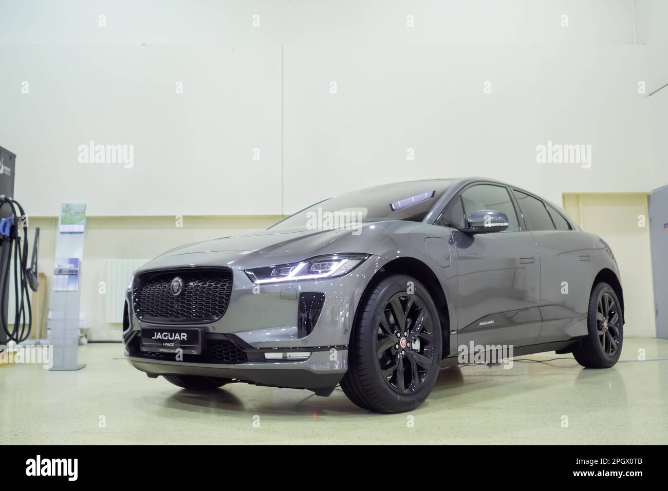 Renault twizy logo hi-res stock photography and images - Alamy