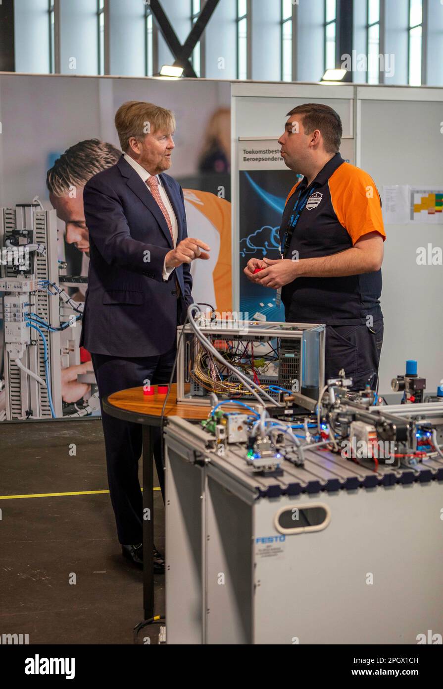 Amsterdam, Niederlande. 24th Mar, 2023. King Willem-Alexander of The ...