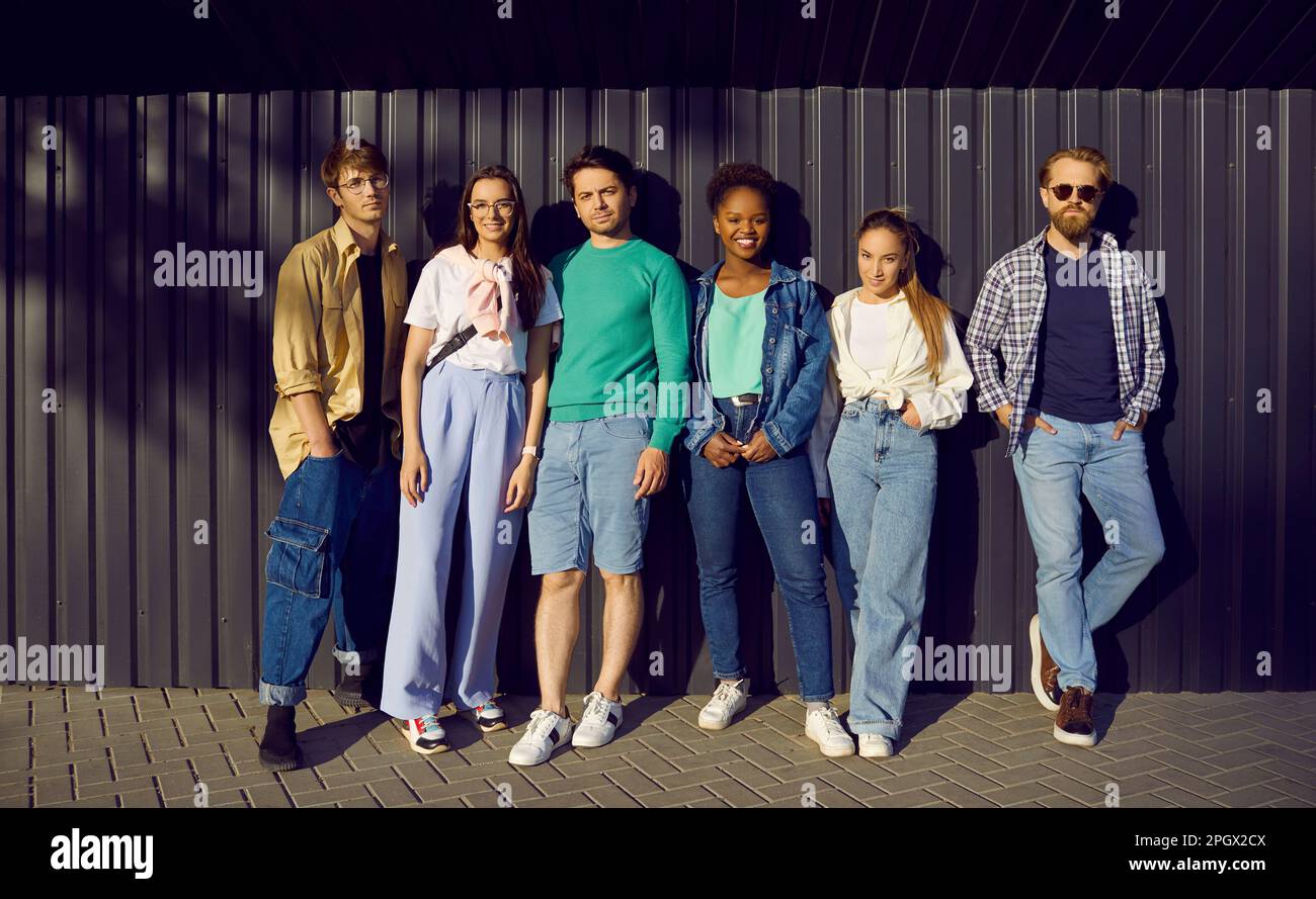 Diverse fashion models hi-res stock photography and images - Alamy