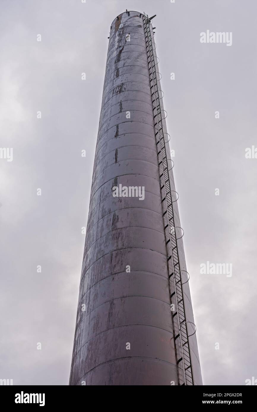 Very large chimney hi-res stock photography and images - Alamy