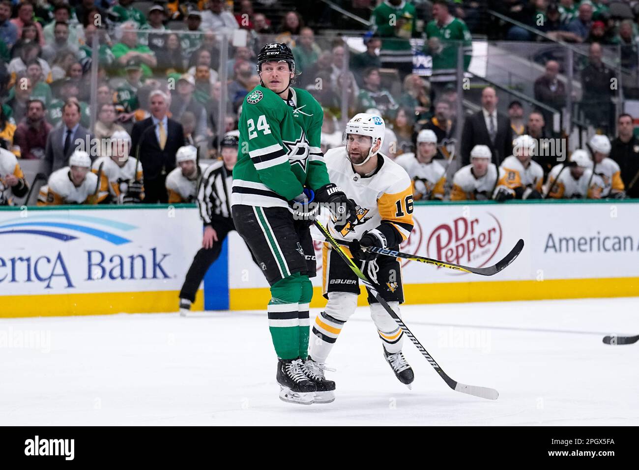 Dallas Stars' Roope Hintz (24) and Pittsburgh Penguins' Jason Zucker ...