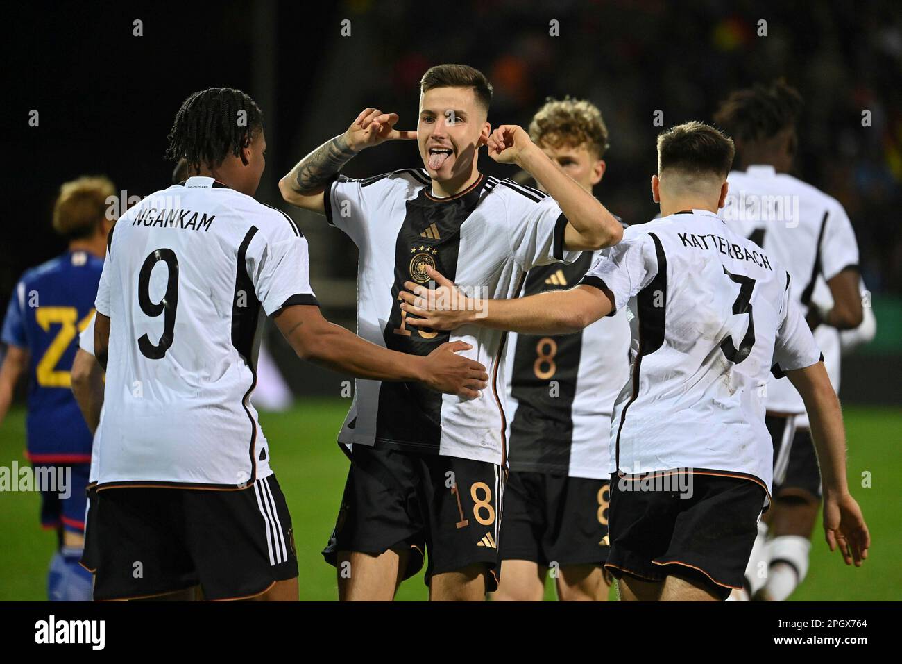 Frankfurt, Deutschland. 24th Mar, 2023. collective goaljubel around ...