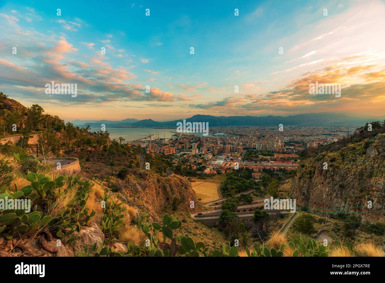 Palermo city skyline sunset hi-res stock photography and images - Alamy