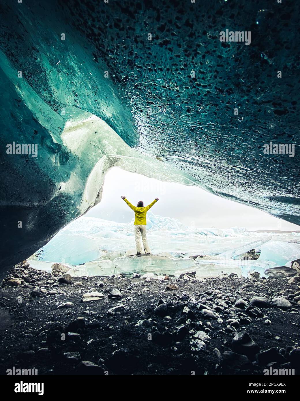 Panoramic view of tourist by Fjallsjökull glacier in Iceland from ...