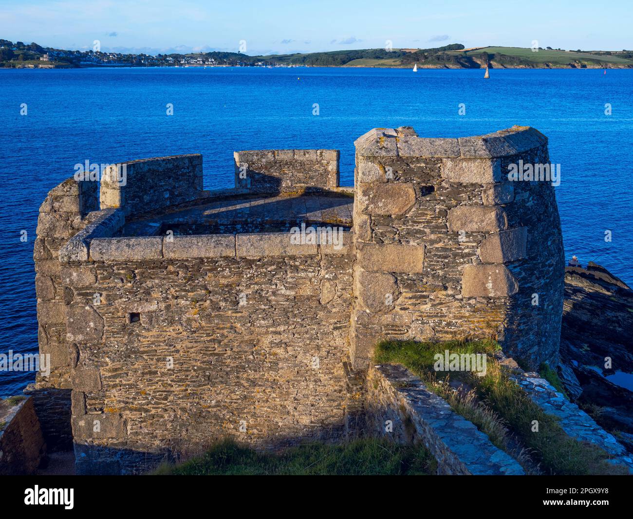 Little Dennis, Castle Guarding Coastline, Falmouth, England, UK, GB ...