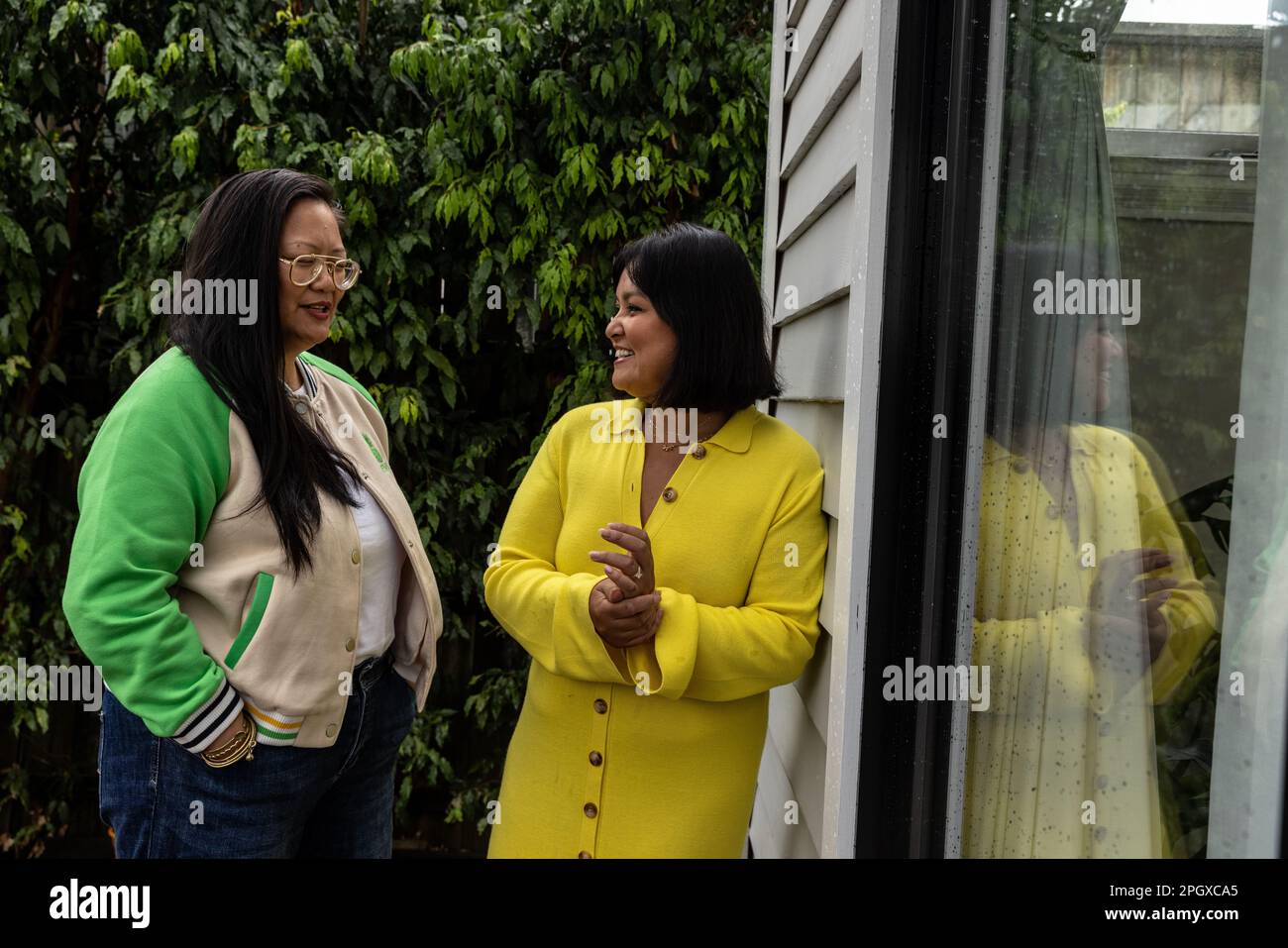 Co-founders of The Entree, Pinays Fides Mae Santos (left) and Grace ...