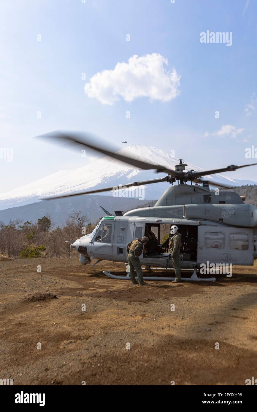 U.S. Marines with Marine Light Attack Helicopter Squadron (HMLA) 267 ...