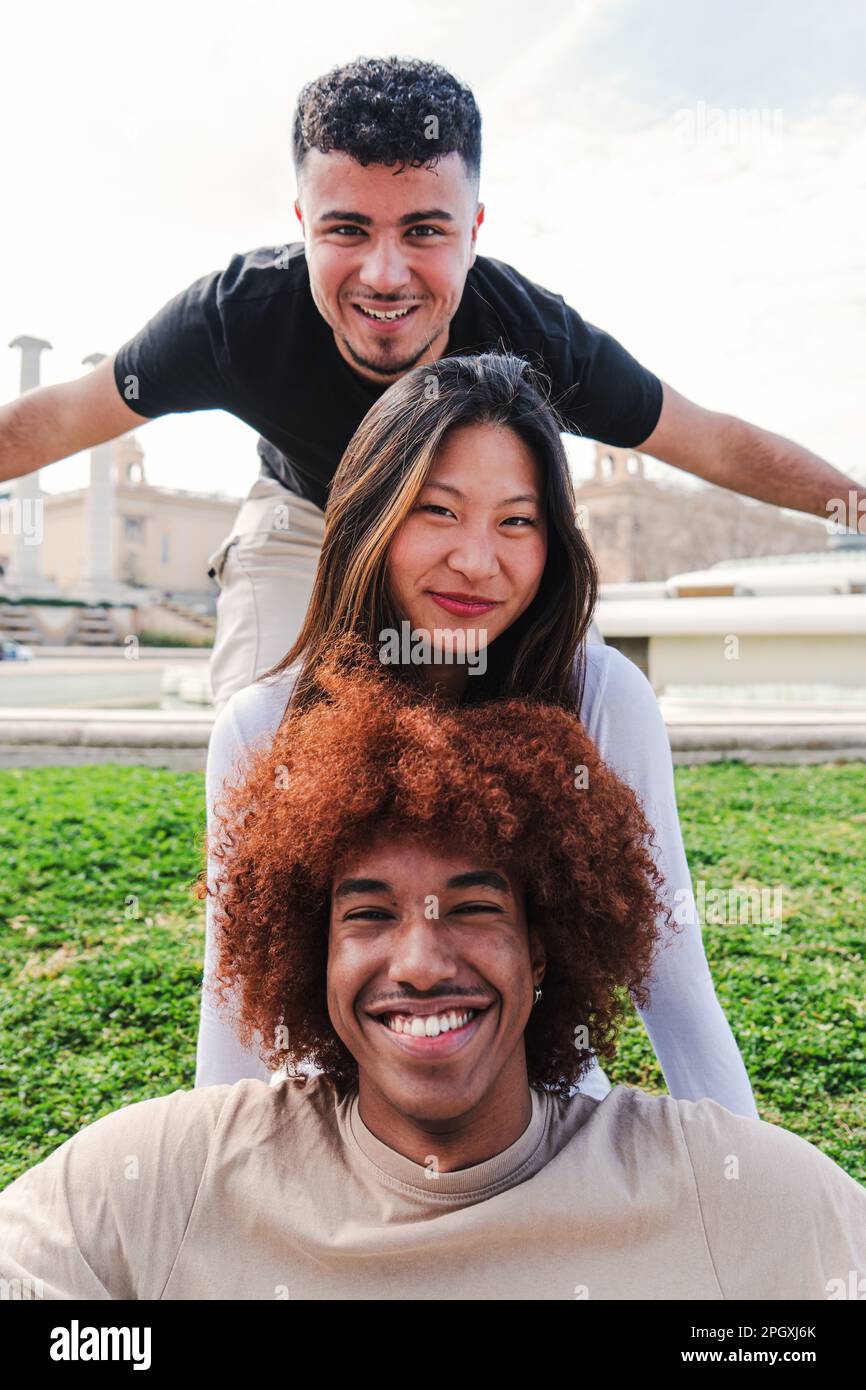 Cheerful multicultural young students looking hi-res stock photography and images - Alamy