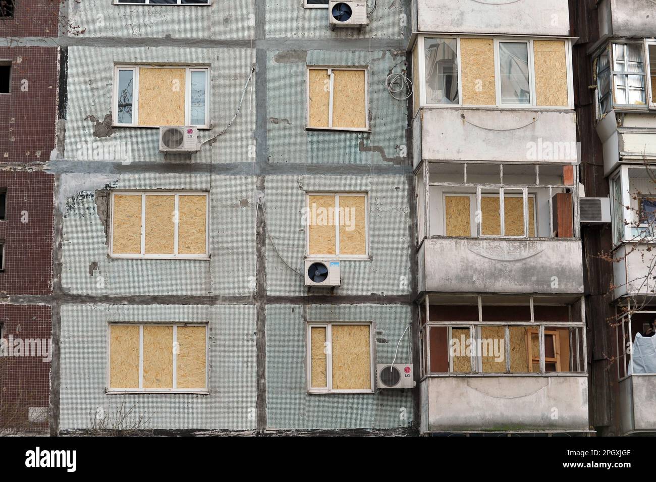 Nine story building hi-res stock photography and images - Alamy