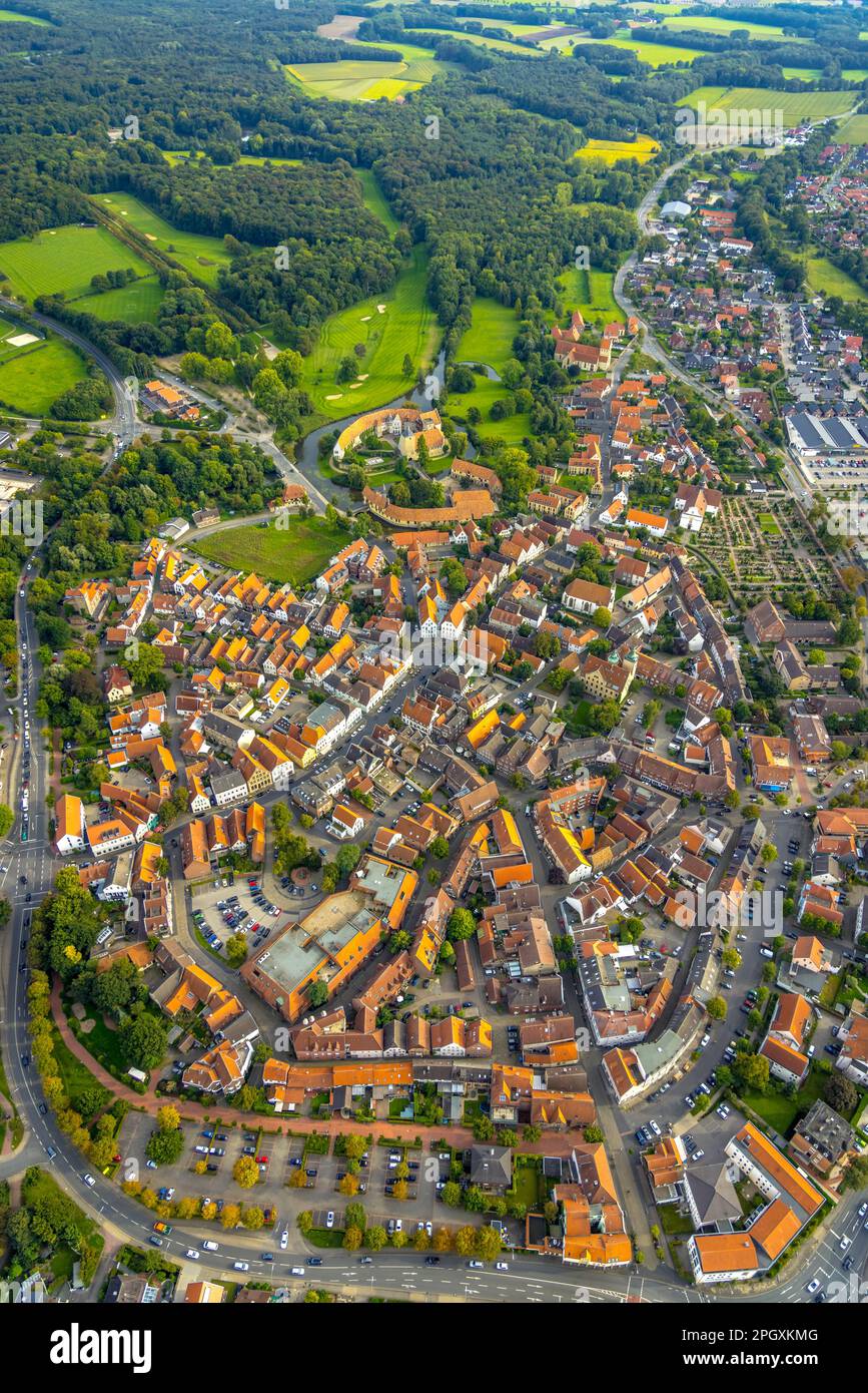 Aerial view, castle Burgsteinfurt, also called castle Steinfurt, in the ...