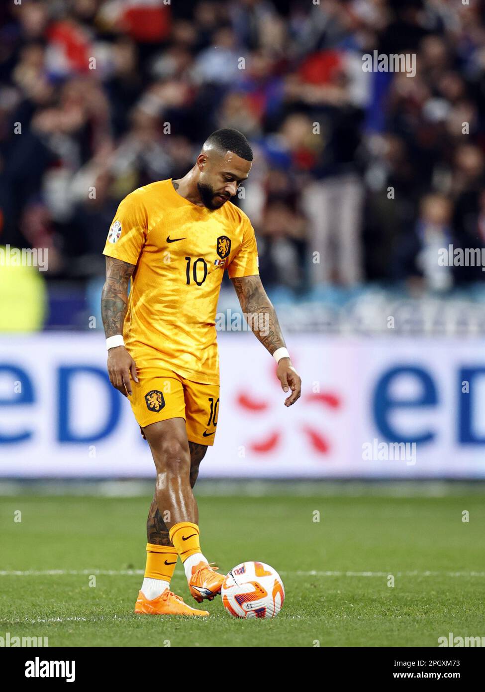 SAINT-DENIS - Memphis Depay of Holland is disappointed after the 3-0 ...