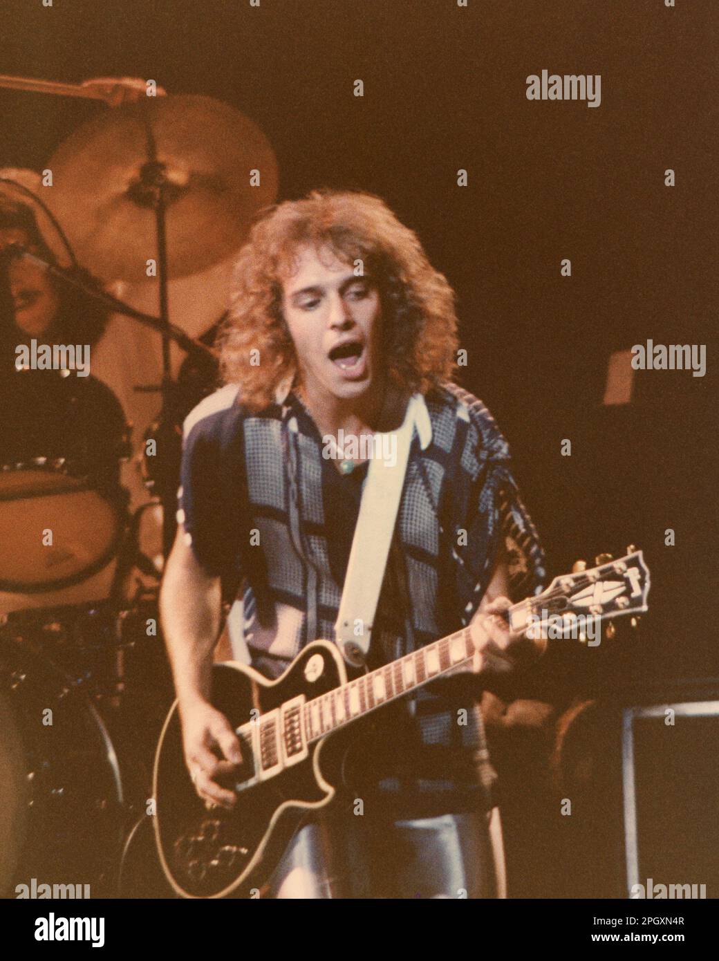 Peter frampton 1977 hi-res stock photography and images - Alamy