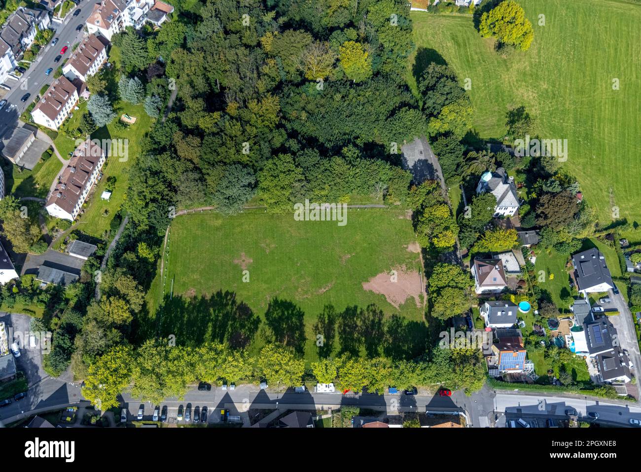Sports field in the grove grothestrasse corner drosselweg in schwelm hi ...