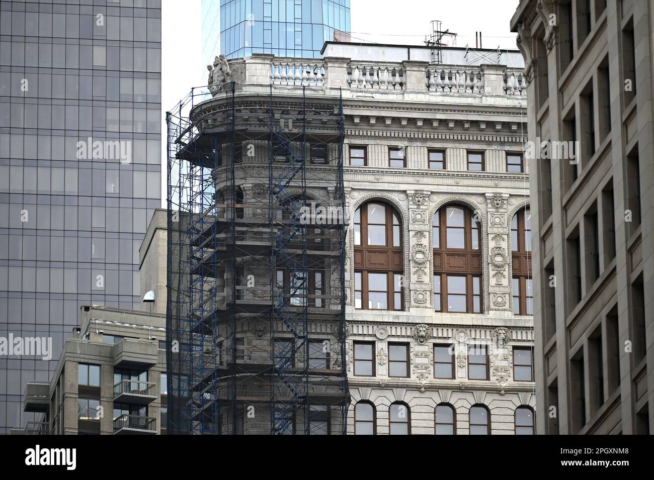 New York, USA. 24th Mar, 2023. View of the iconic Flatiron Building at ...