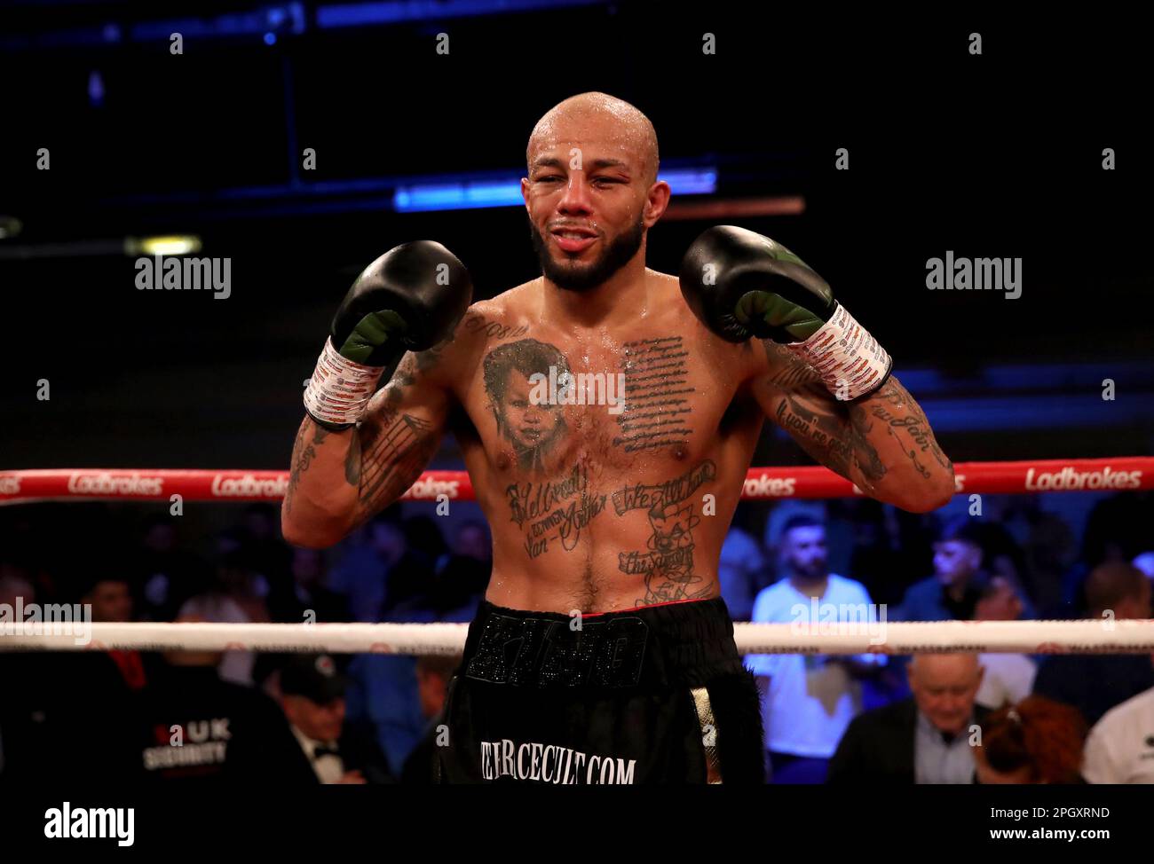 Lyndon Arthur celebrates after winning his Light-Heavyweight fight ...