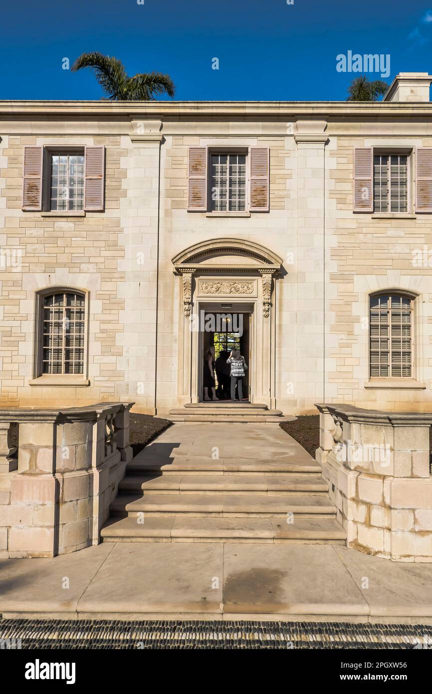 Empty Mansions In New York 1,700+ New York City Mansion Stock Photos,