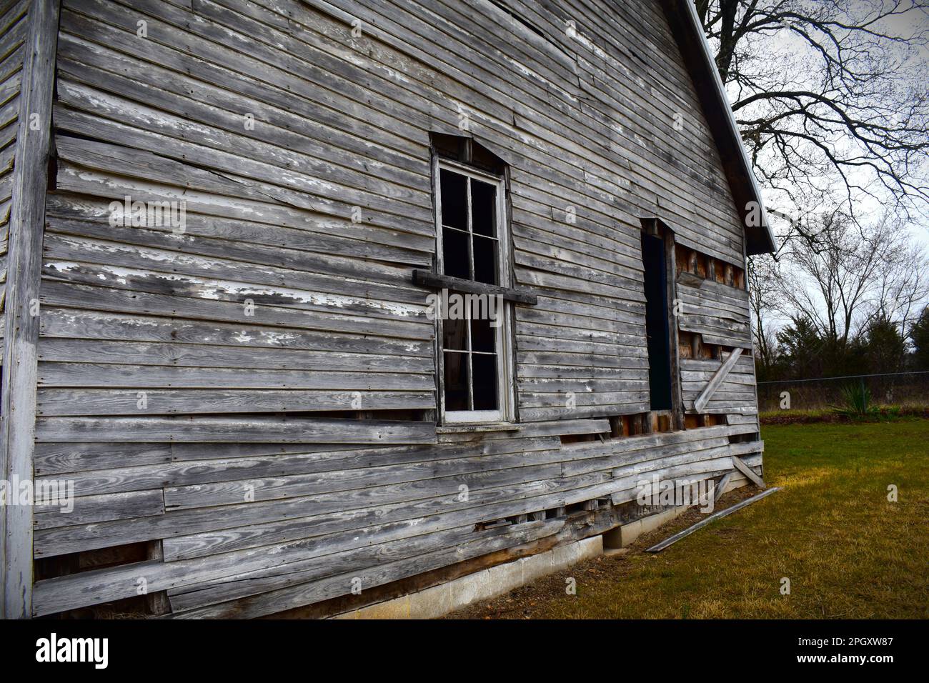 Historical building deterioration hi-res stock photography and images ...