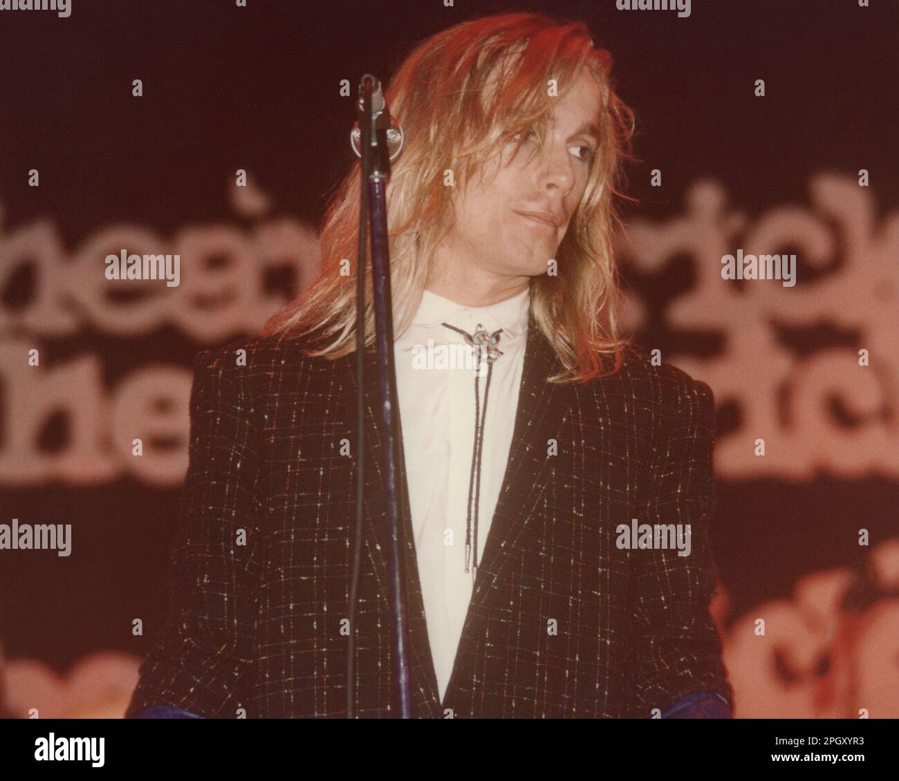 Robin zander of cheap trick hi-res stock photography and images - Alamy