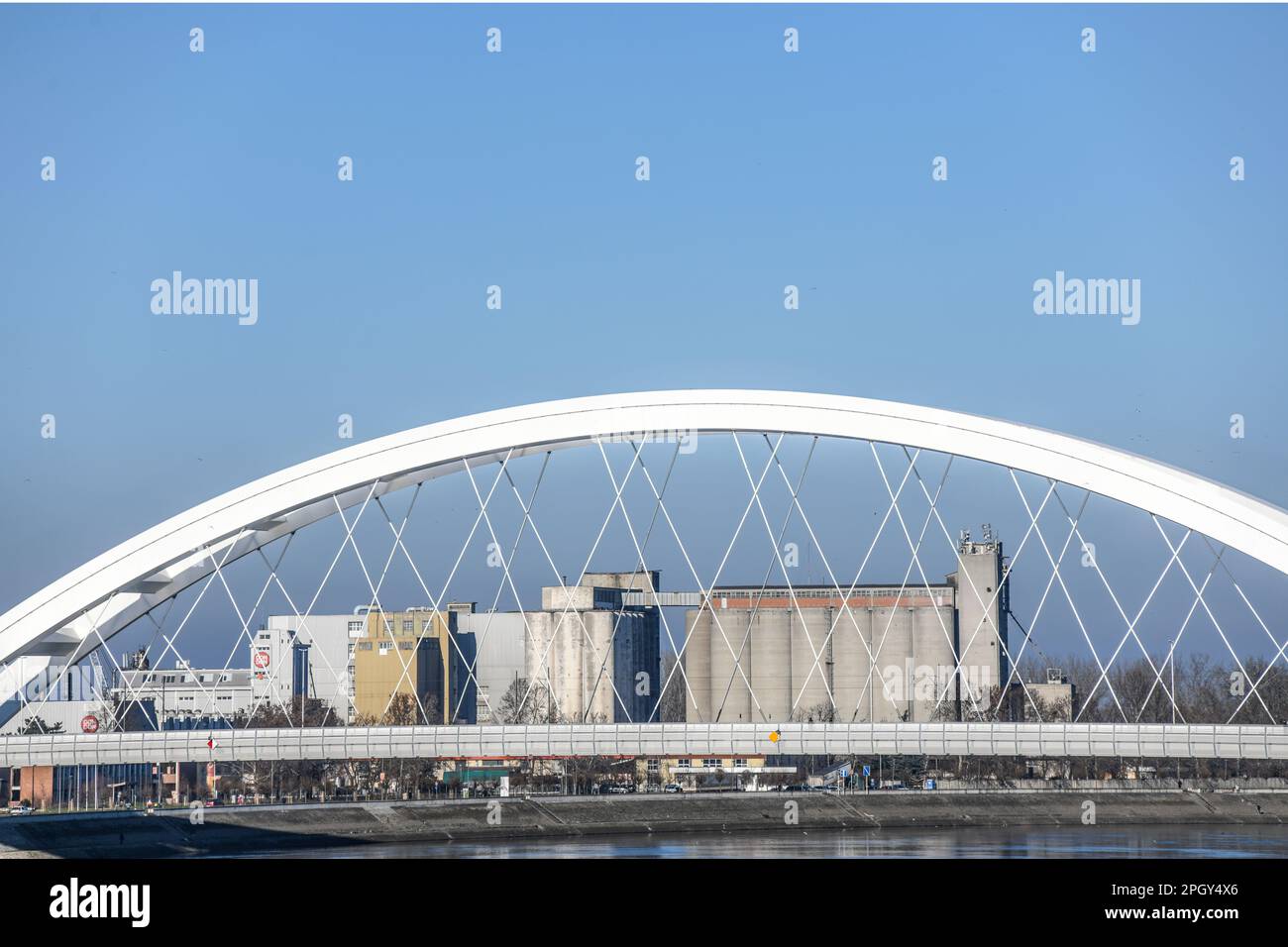 Arch bridge architecture hi-res stock photography and images - Alamy