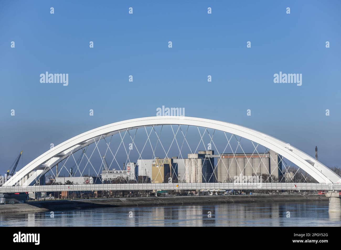 Arch bridge architecture hi-res stock photography and images - Alamy