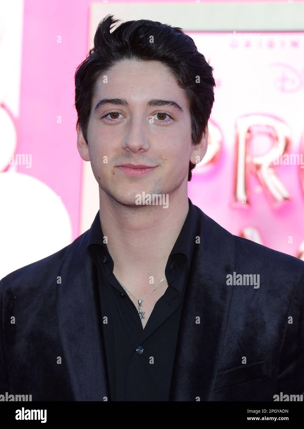 Prom pact milo manheim hi-res stock photography and images - Alamy