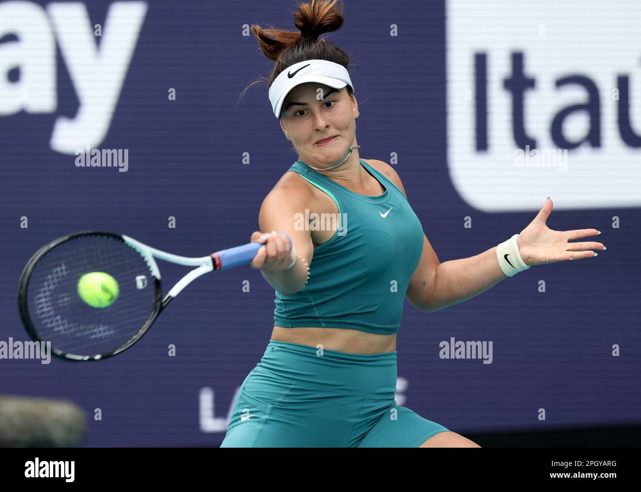 Bianca andreescu maria sakkari hi-res stock photography and images - Alamy
