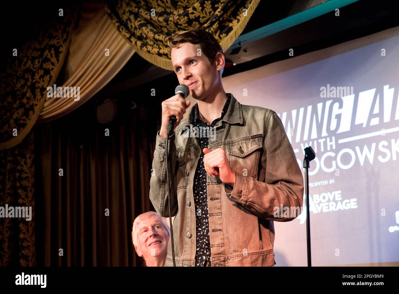American stand up comedienne hi-res stock photography and images - Alamy