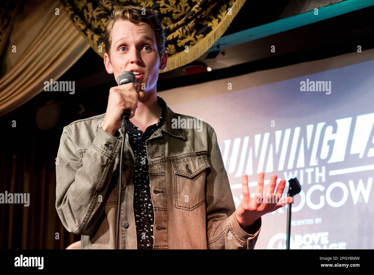 American stand up comedienne hi-res stock photography and images - Alamy