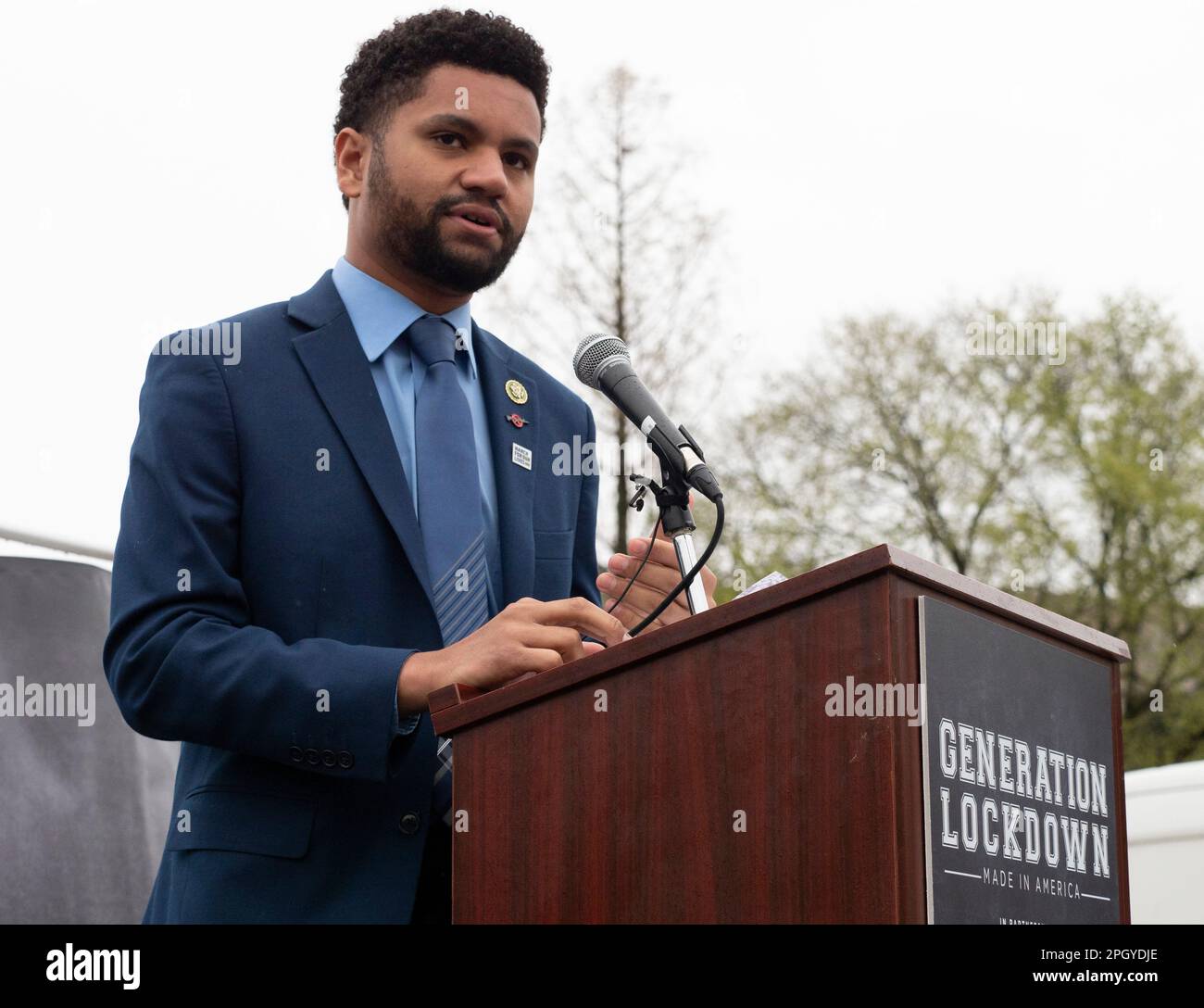 Maxwell frost gun hi-res stock photography and images - Alamy