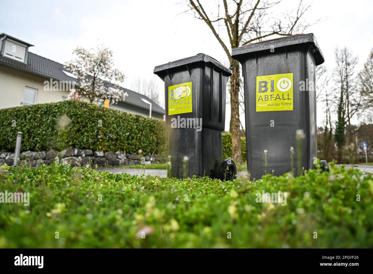 Ravensburg, Germany. 24th Mar, 2023. Waste garbage cans for organic ...