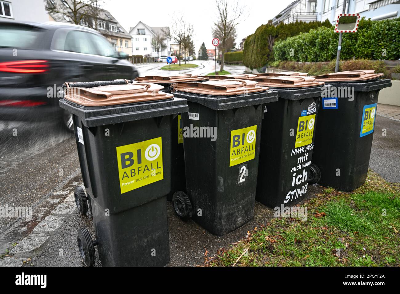 Ravensburg, Germany. 24th Mar, 2023. Waste garbage cans for organic ...