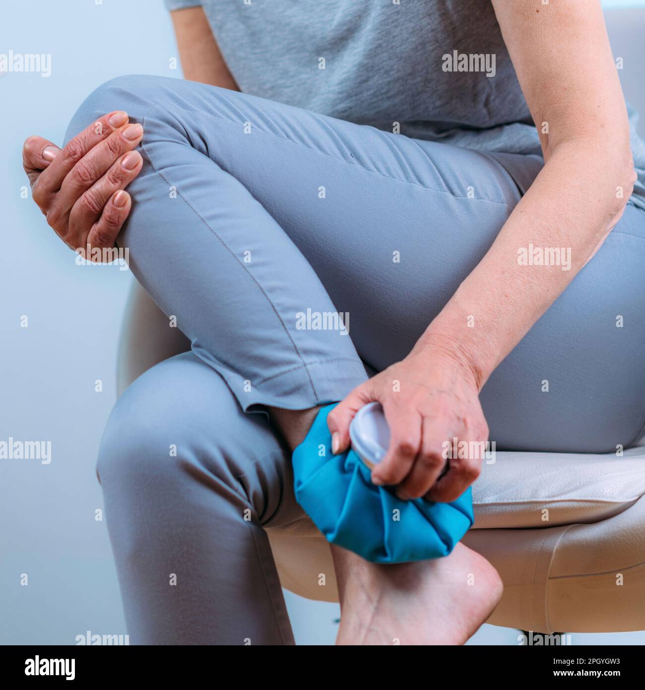 Ankle pain treatment Stock Photo - Alamy
