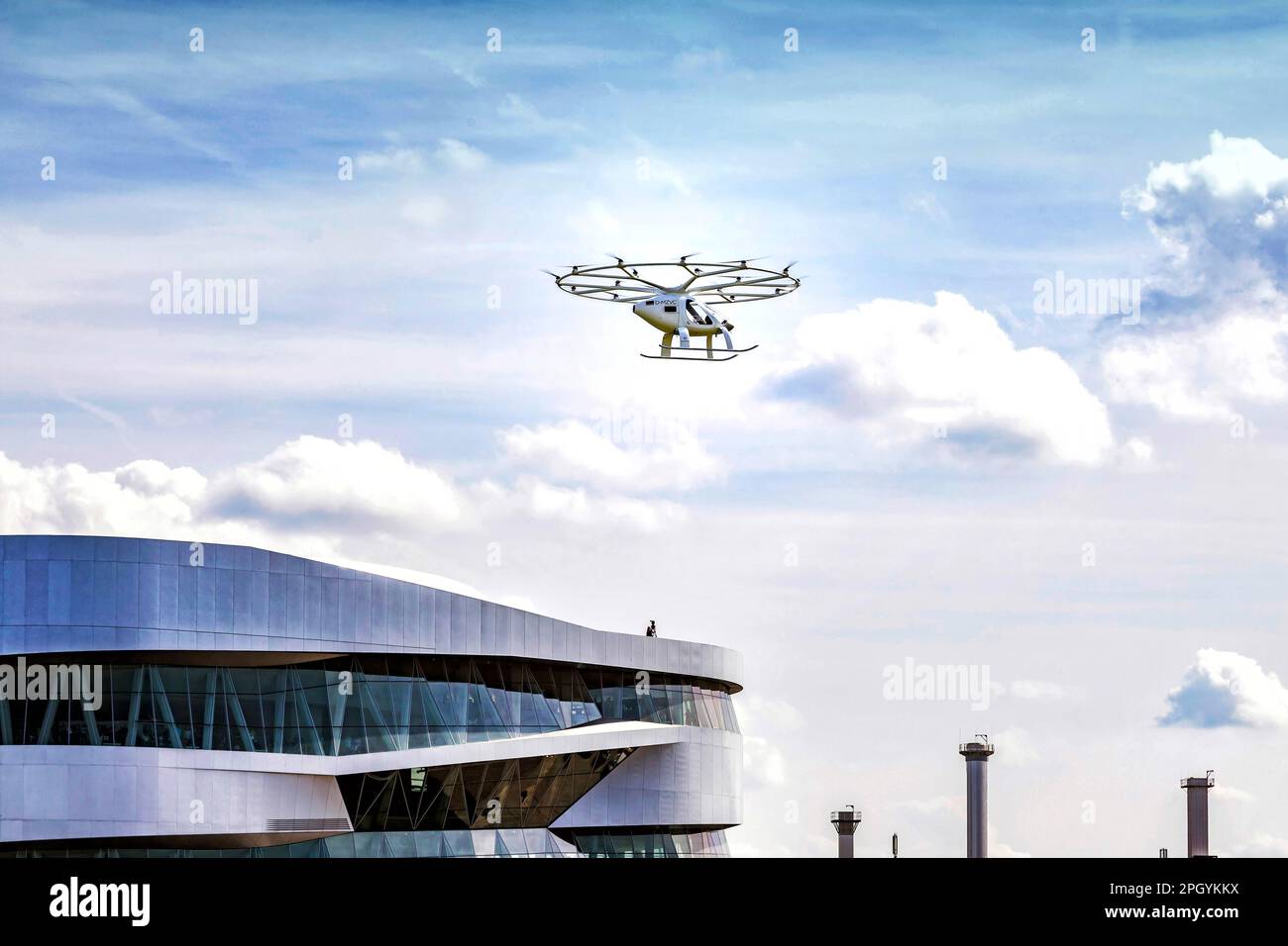 Flight taxi at the Mercedes Museum, first flight of a Velocopter over a ...