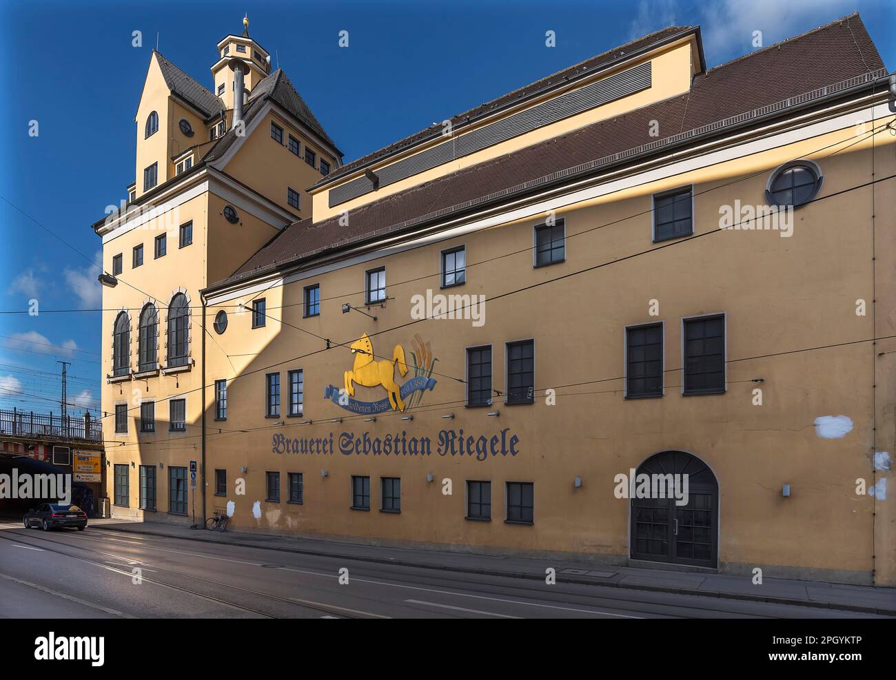 Brewery building with the symbol of the traditional Riegele Brewery ...