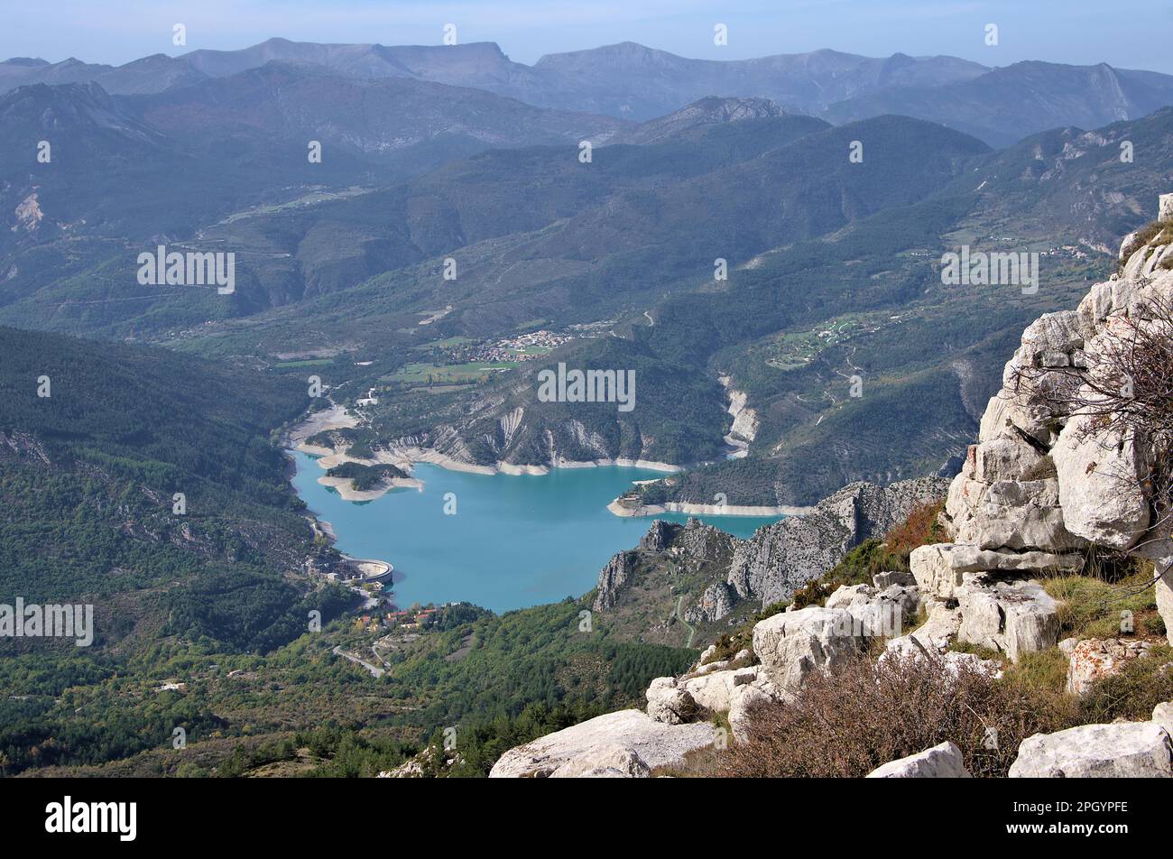 View from Crete de Cremon, Provence, France Stock Photo - Alamy